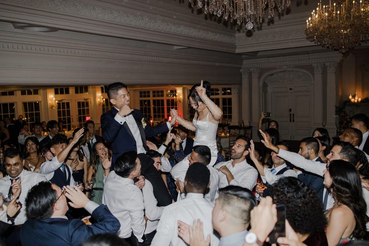 10 Tips For An Epic Wedding Reception Dance Party - Remixologists